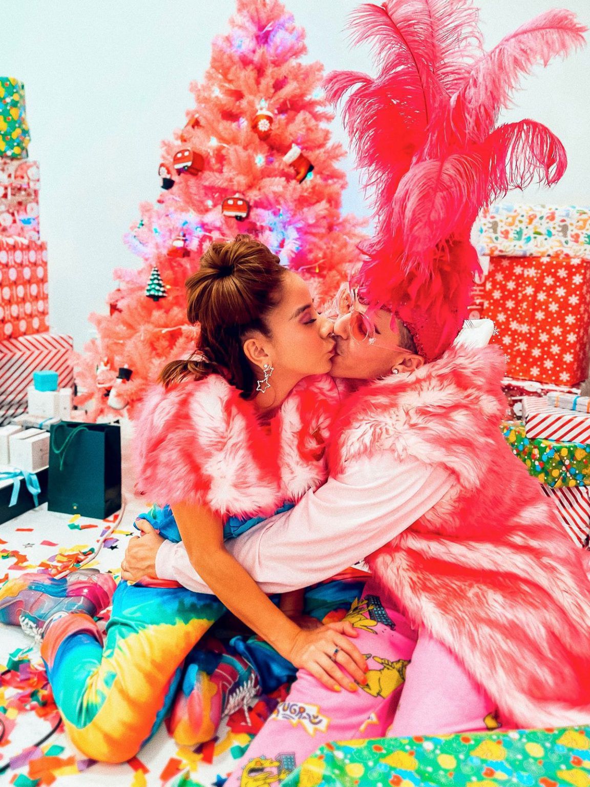 TikTok-Multimillionär Candy Ken: Weihnachten in Pink