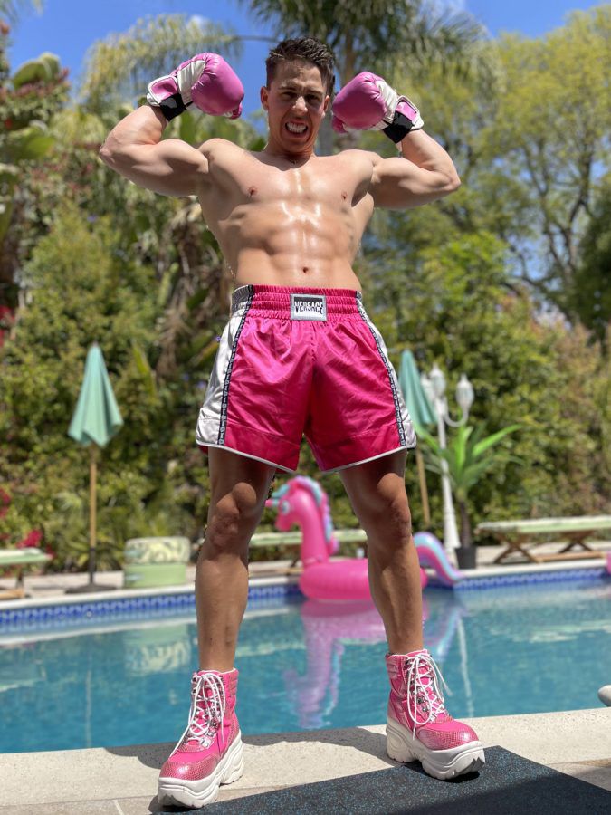 TikTok-Millionär Candy Ken beim Boxkampf der Giganten!