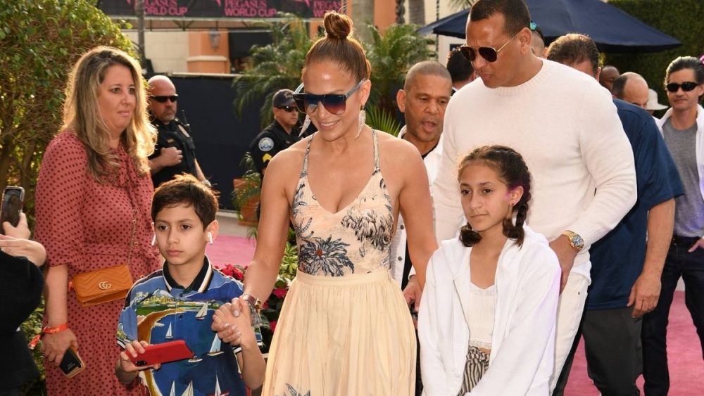 Jennifer Lopez und ihre Patchwork-Familie: Das halten ihre Kinder von ...