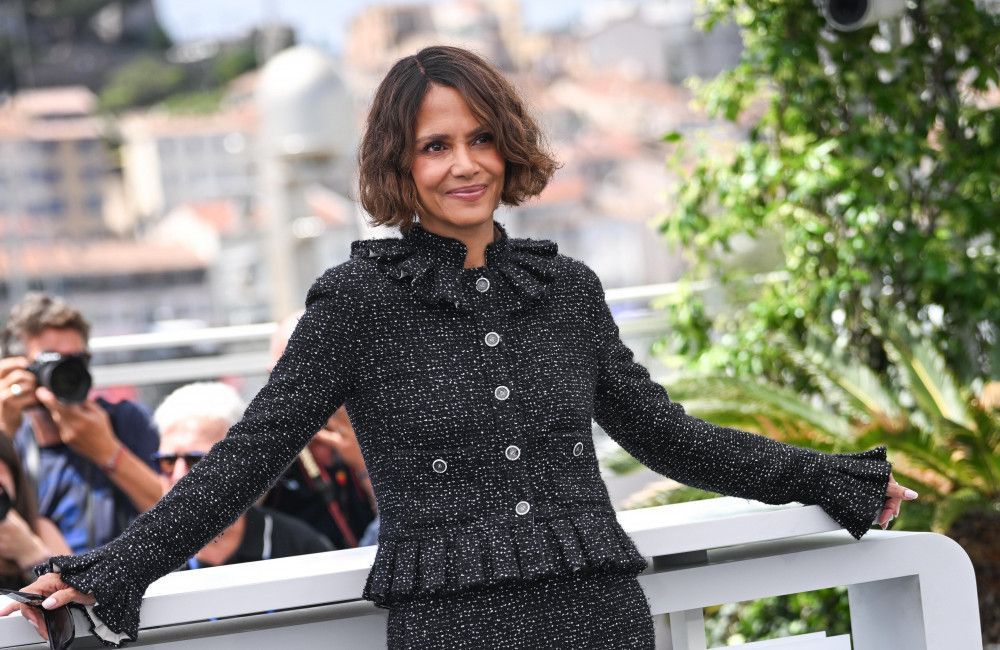 Halle Berry: Sieg als Prom Queen wurde von ihrer Highschool übergangen